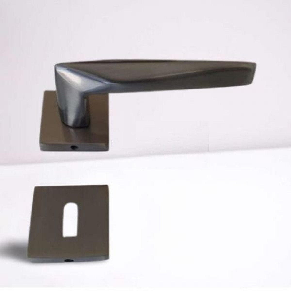 Prizma antrasit rengi italyan tipi kare rozetli kapı kolu - Alimünyum ...